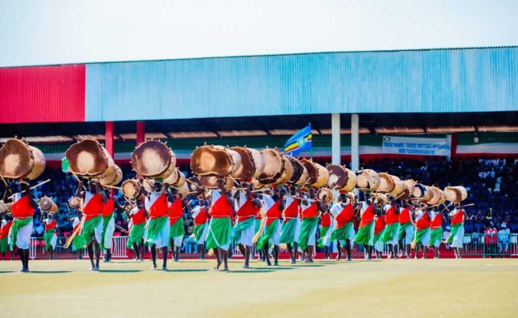 Les tambours royaux de gishora, burundi : symboles d’une histoire et d ...